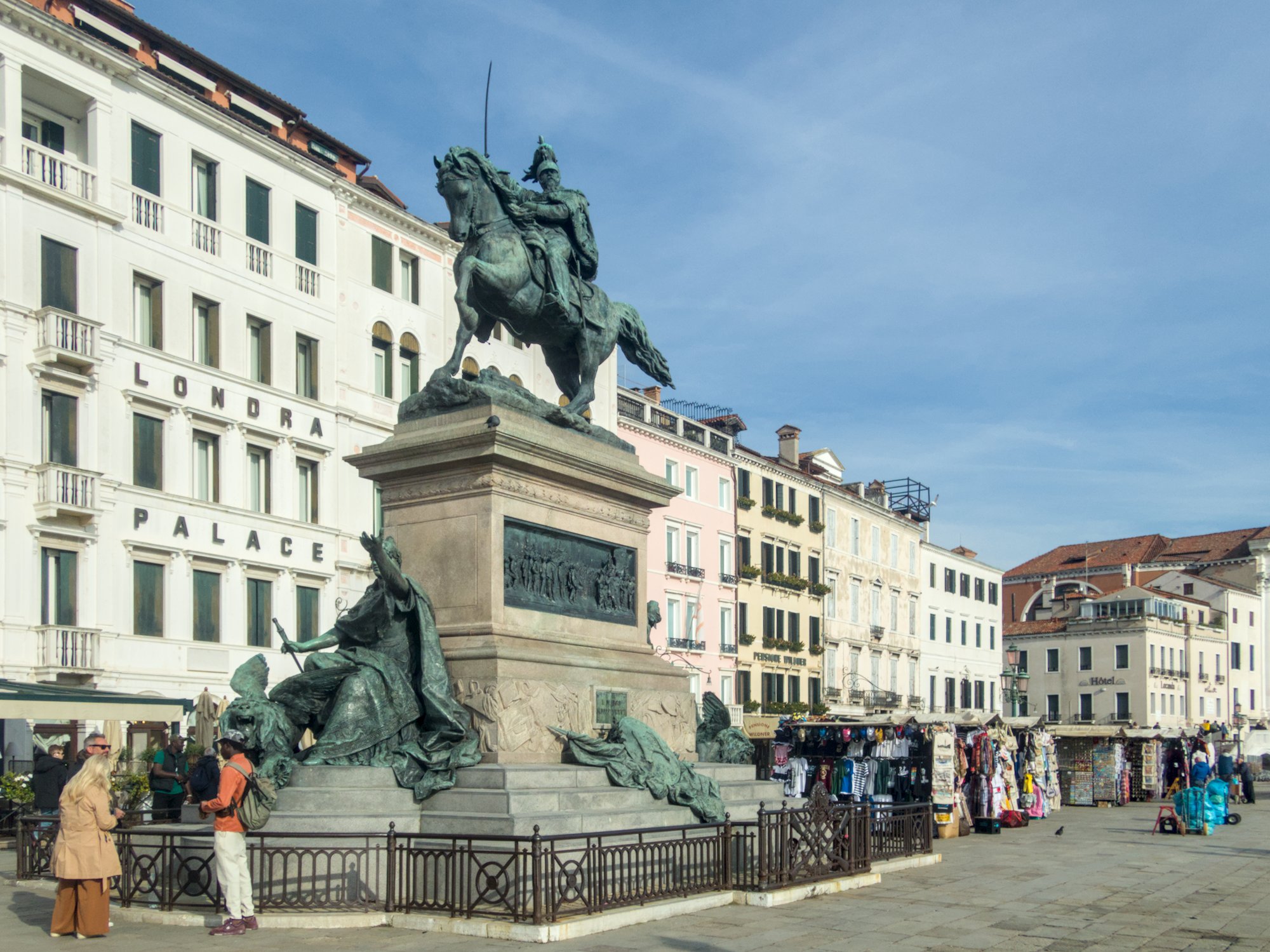 List of statues in public spaces in Venice – History Walks in Venice